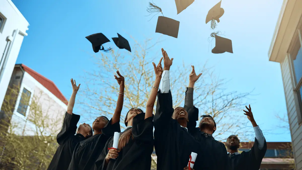 How to Choose the Best Biological Science College for Higher Education ...